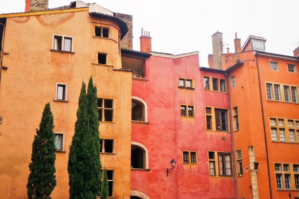 Sürprizli Şehir Lyon Rehberi: Gezilecek Yerler ve Yenilemeyen Yemekler ...