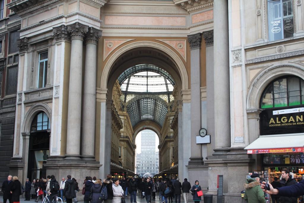 Milano Gezi Rehberi: Bildiğiniz İtalya’dan Biraz Farklı | OitheBlog